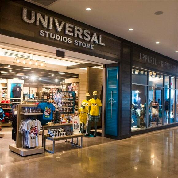Universal Studios Store™ | Loews Sapphire Falls Resort at Universal ...