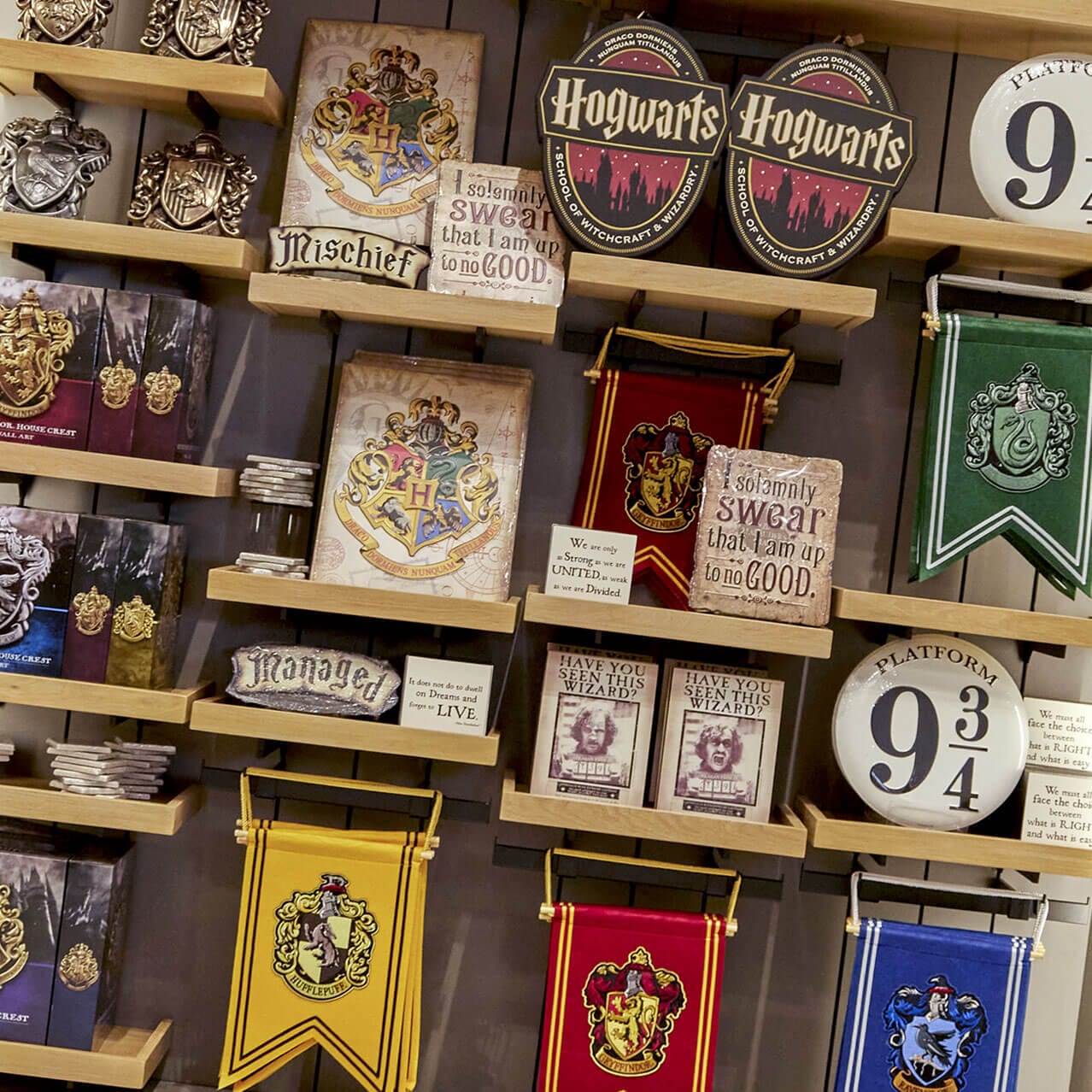 Universal Studios Store | Universal CityWalk Orlando