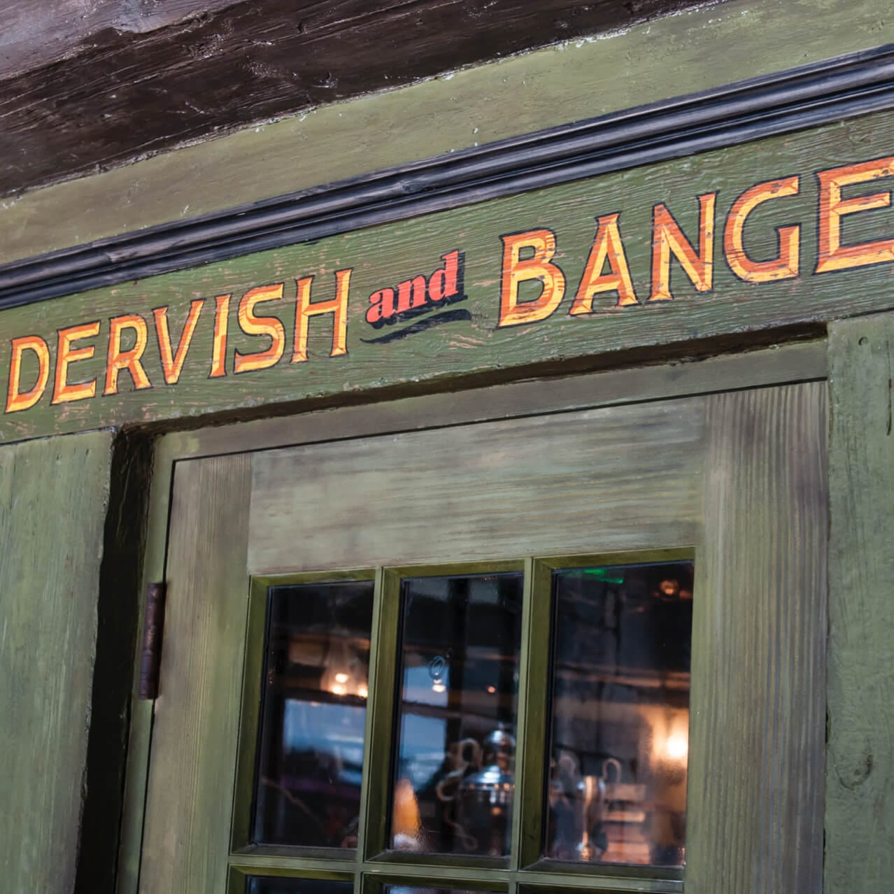 Dervish and Banges™ em Hogsmeade™ | Universal’s Islands of Adventure™